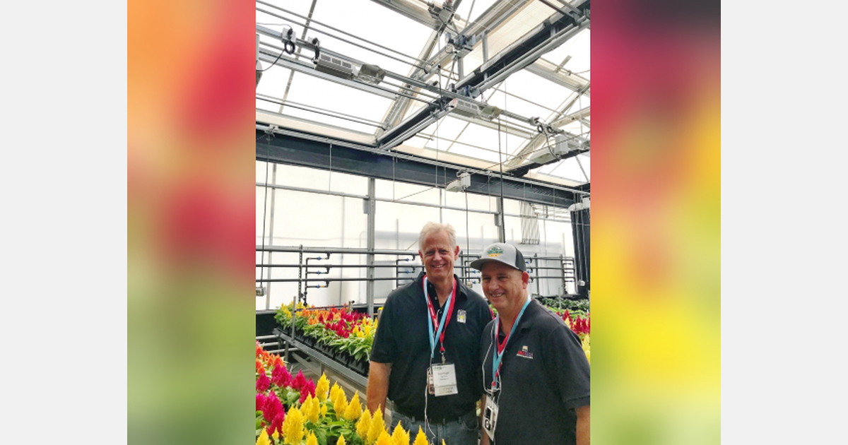US (CA): Rising Sun Farm & Garden lets its greenhouse shine