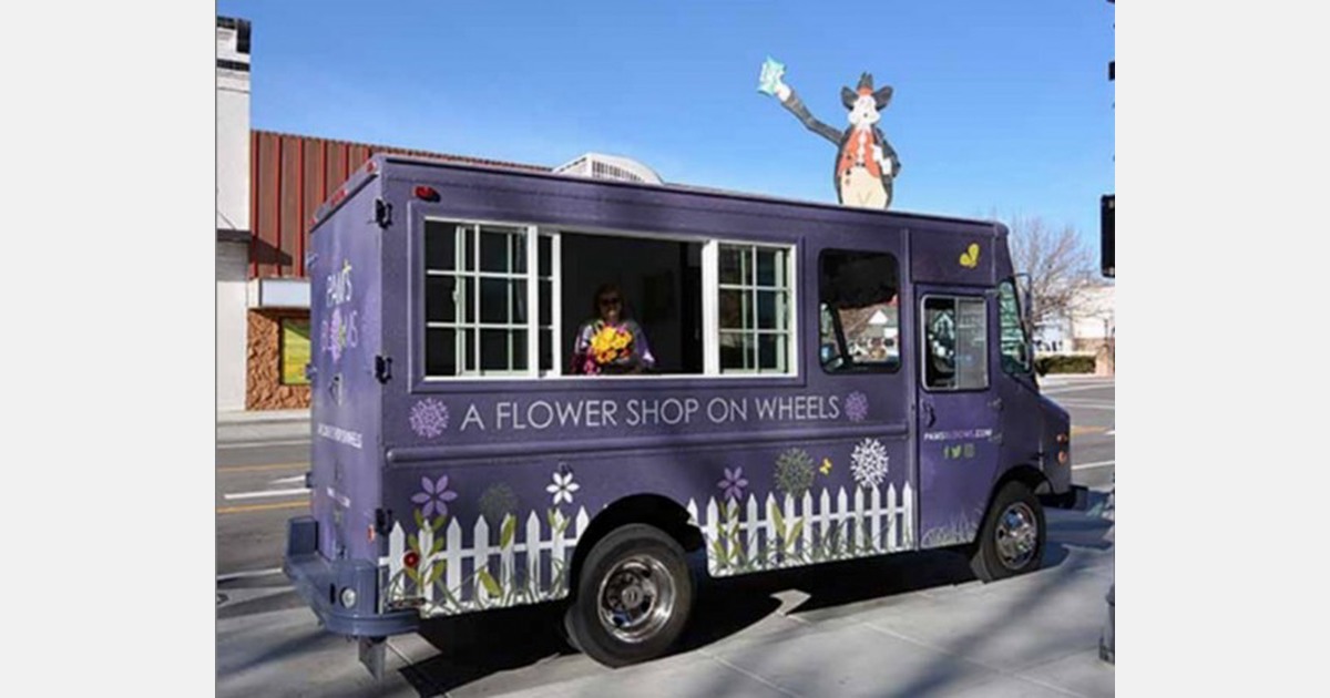 Carson City's newest 'flower shop on wheels,' offers fresh flowers in style