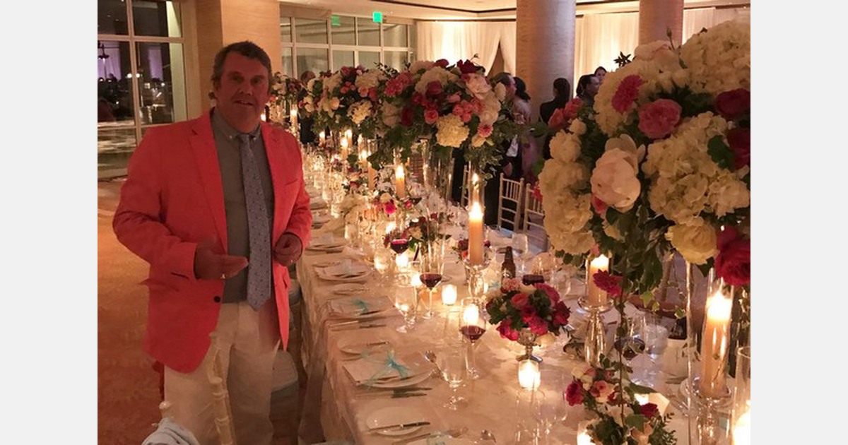 “To avoid disappointment, we sell color palettes instead of specific ...