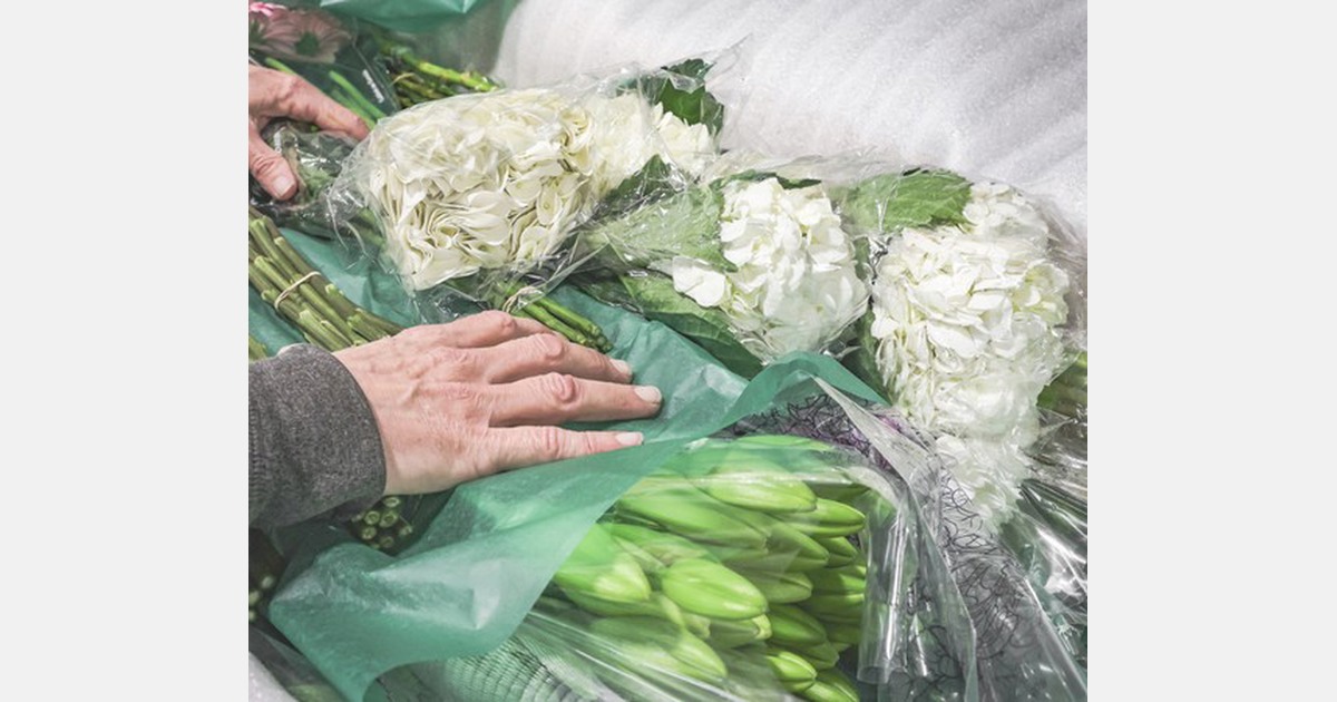 Then and now: day-to-day florists supply operations