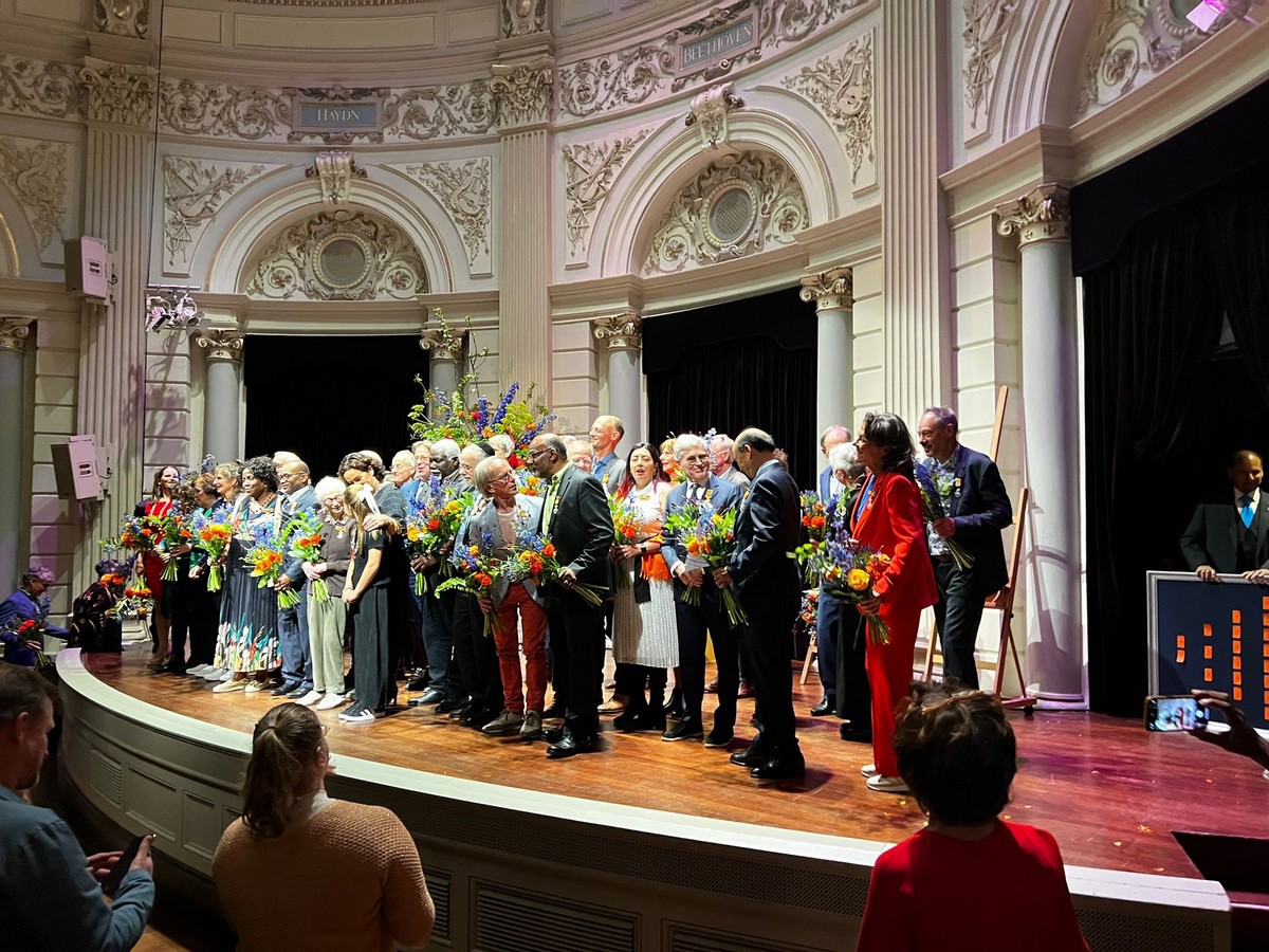 NL: Patricia Pelaez receives royal honour