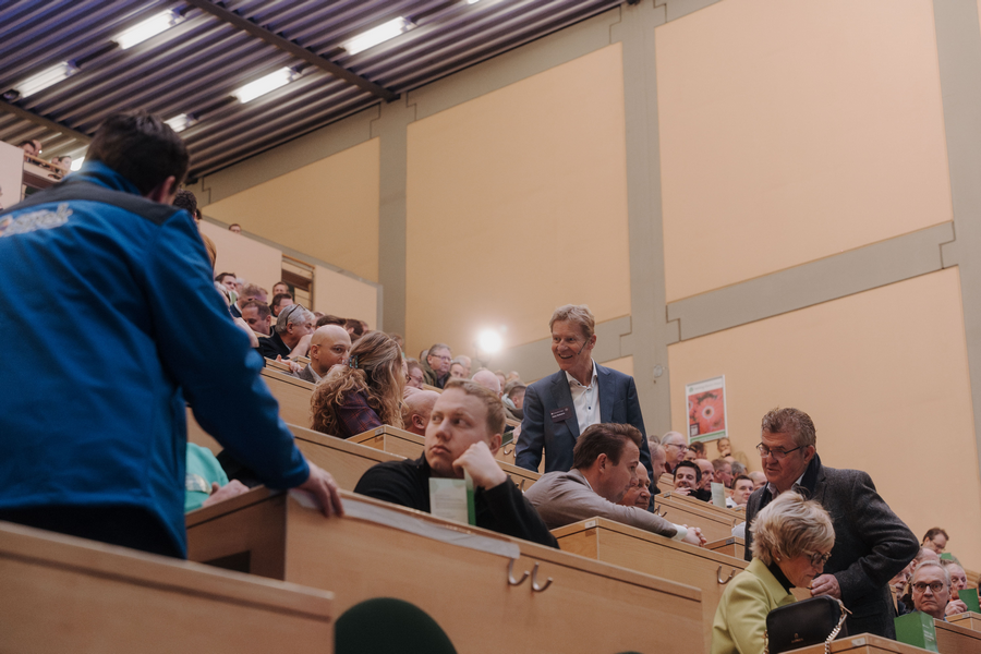 NL: 'Record attendance at Veiling Rhein-Maas Customer and Supplier Day'