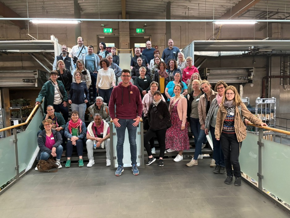 Germany: 45 participants visiting horticultural businesses in the Lower ...