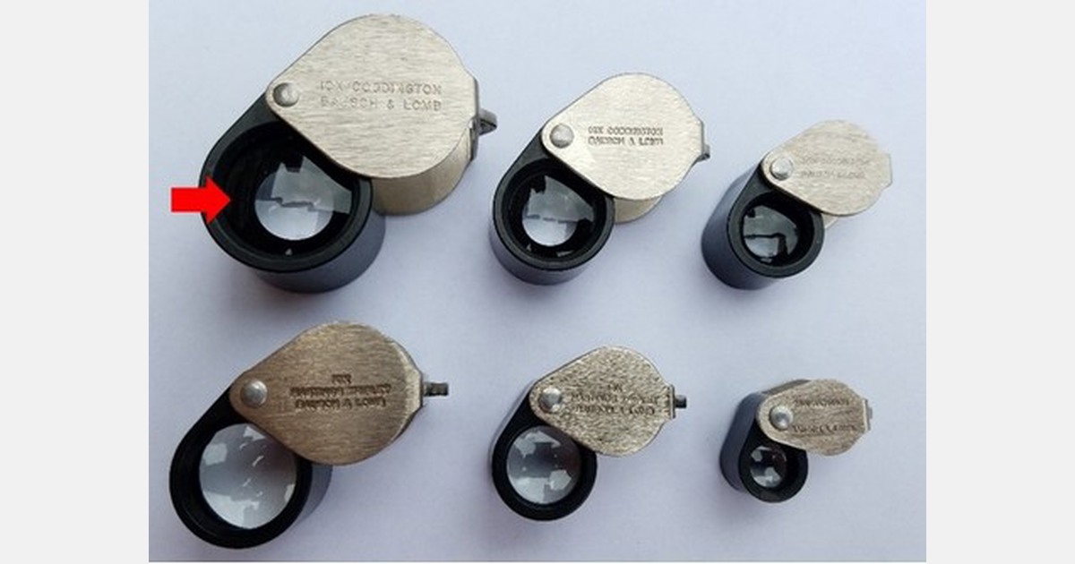 A brief guide to hand lenses