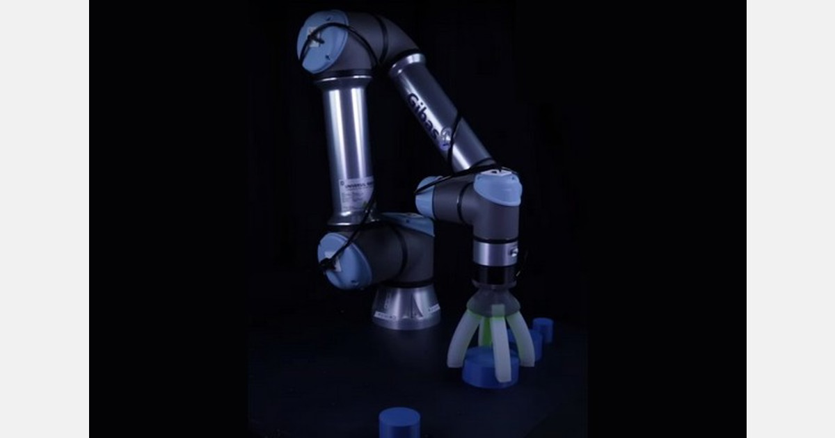 Soft robot fingers carefully squeeze without sensors