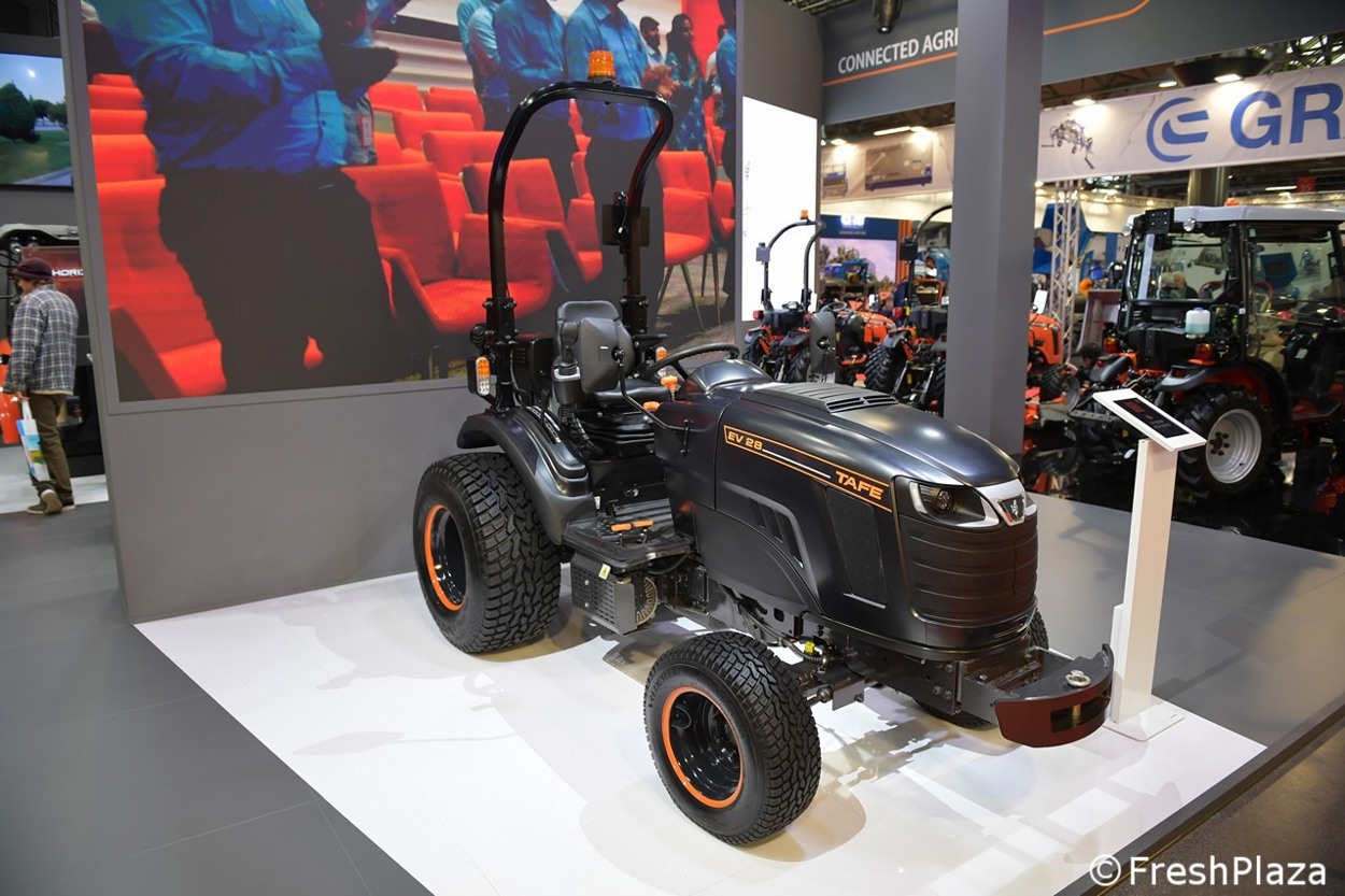 Implementing the use of electric tractors both in greenhouses and in ...