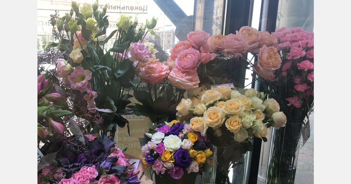 US (TX): Floral shops preparing for Valentine's Day