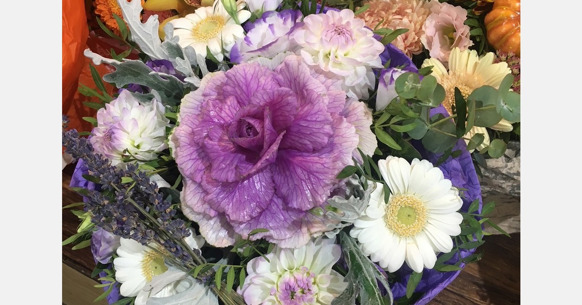 One United Floral Mixer